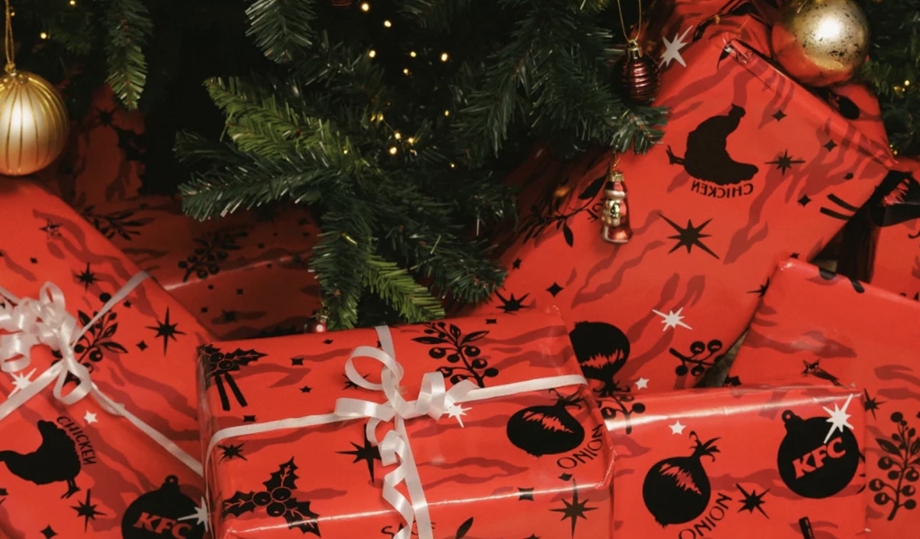 KFC Launches Lickable Wrapping Paper Just In Time For The Holidays That ...