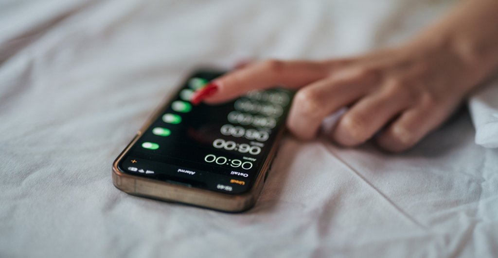 Apple Warns IPhone Users About Alarm Issue As More And More People ...