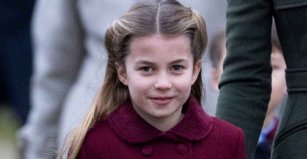 Princess Charlotte Looks Just Like Her Great-Grandmother Elizabeth II ... Princess Charlotte Looks Just Like Her Great-Grandmother Elizabeth II ...