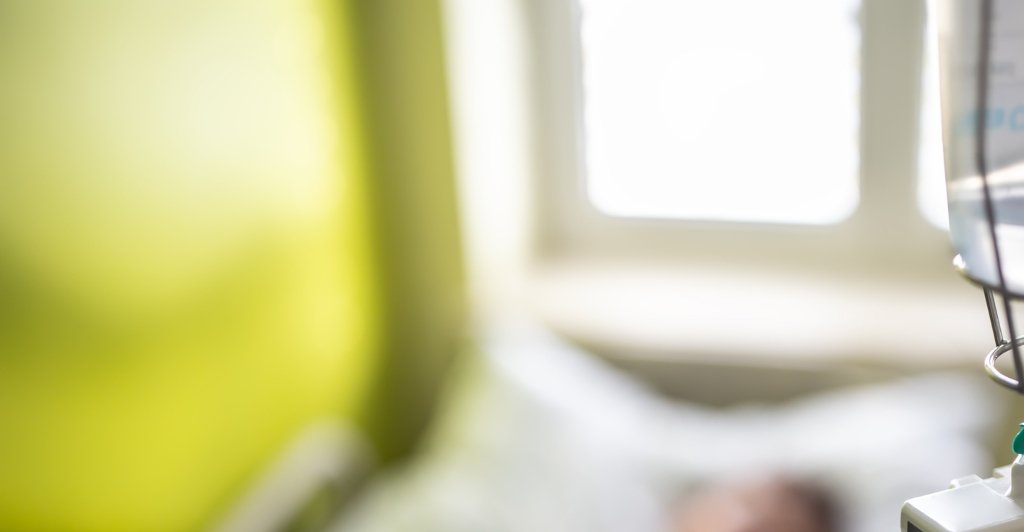 High School Football Coach 'Dies After Chemotherapy Supply Runs Out'